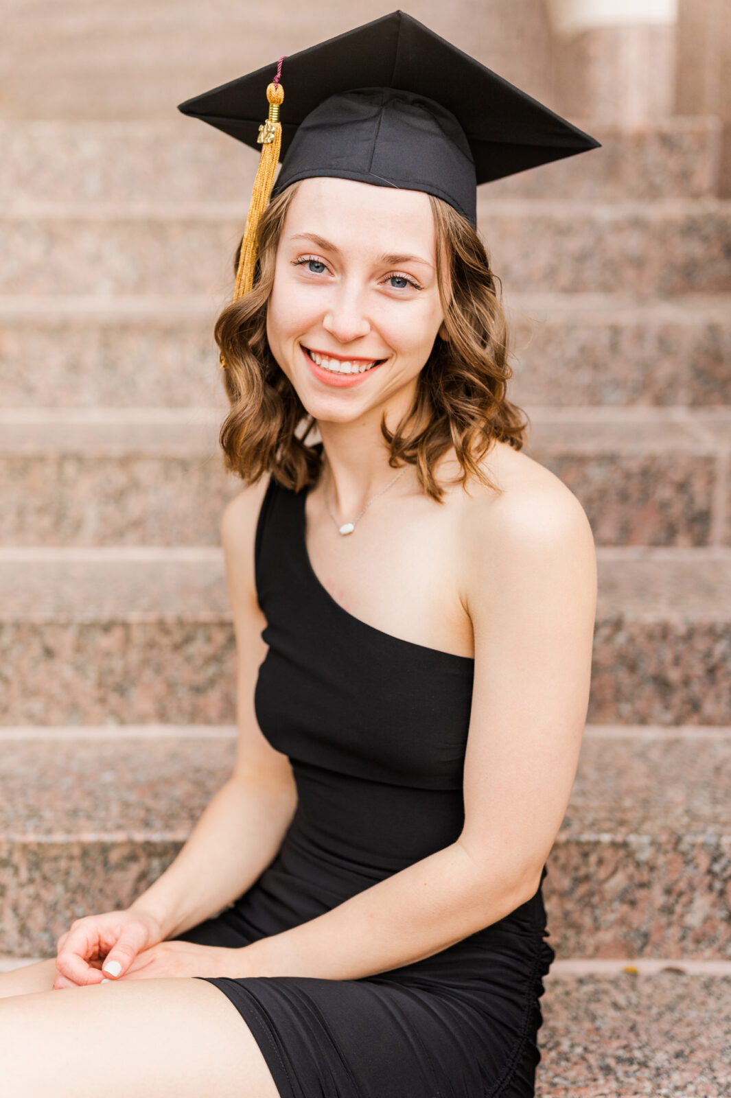 Texas State Graduation | Madison Blevins - momentosbyliz.com